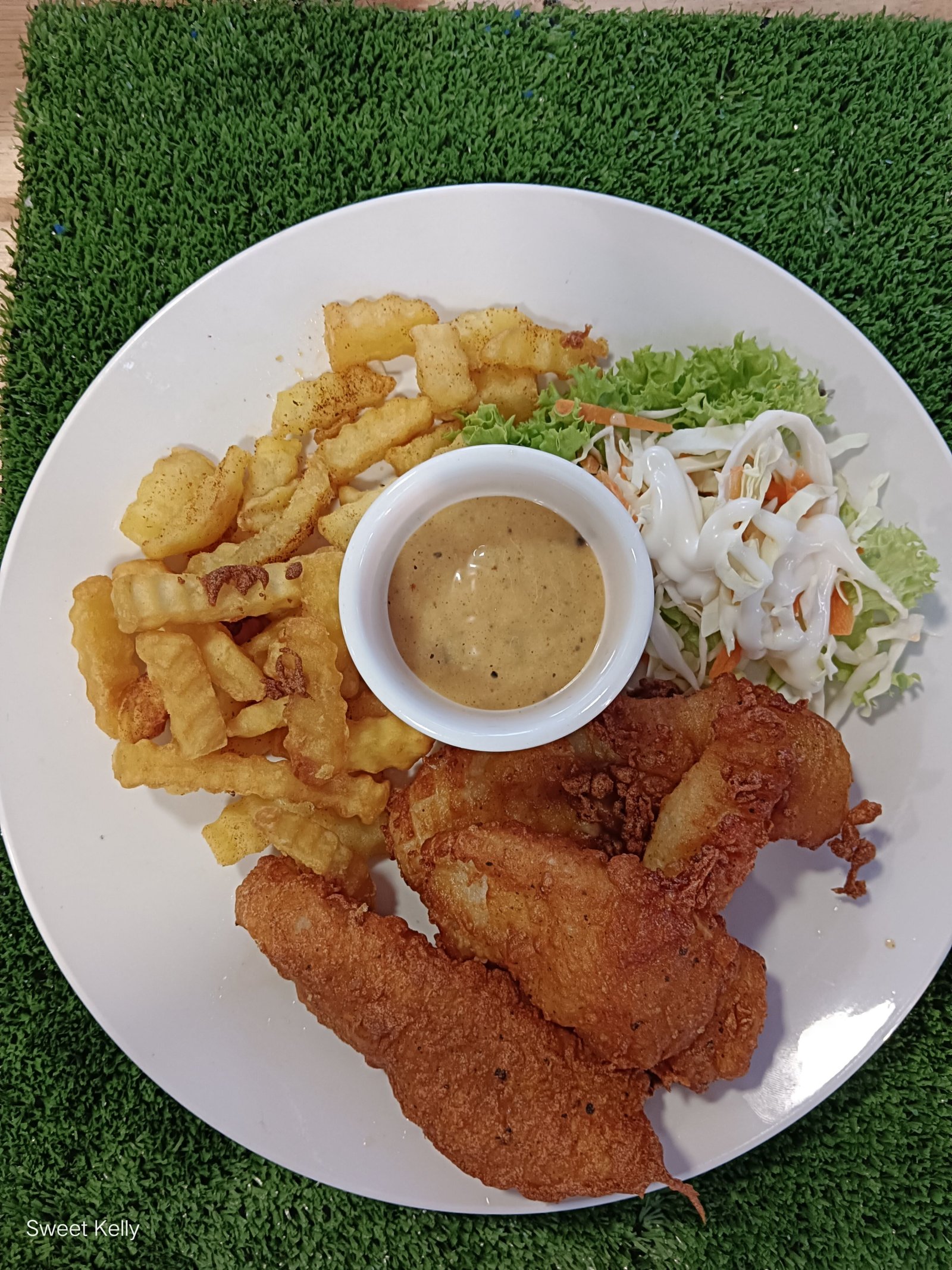 NASI LEMAK PANDAN W GRILL CHICKEN CHOP in MAIN COURSE | Sweet Kelly