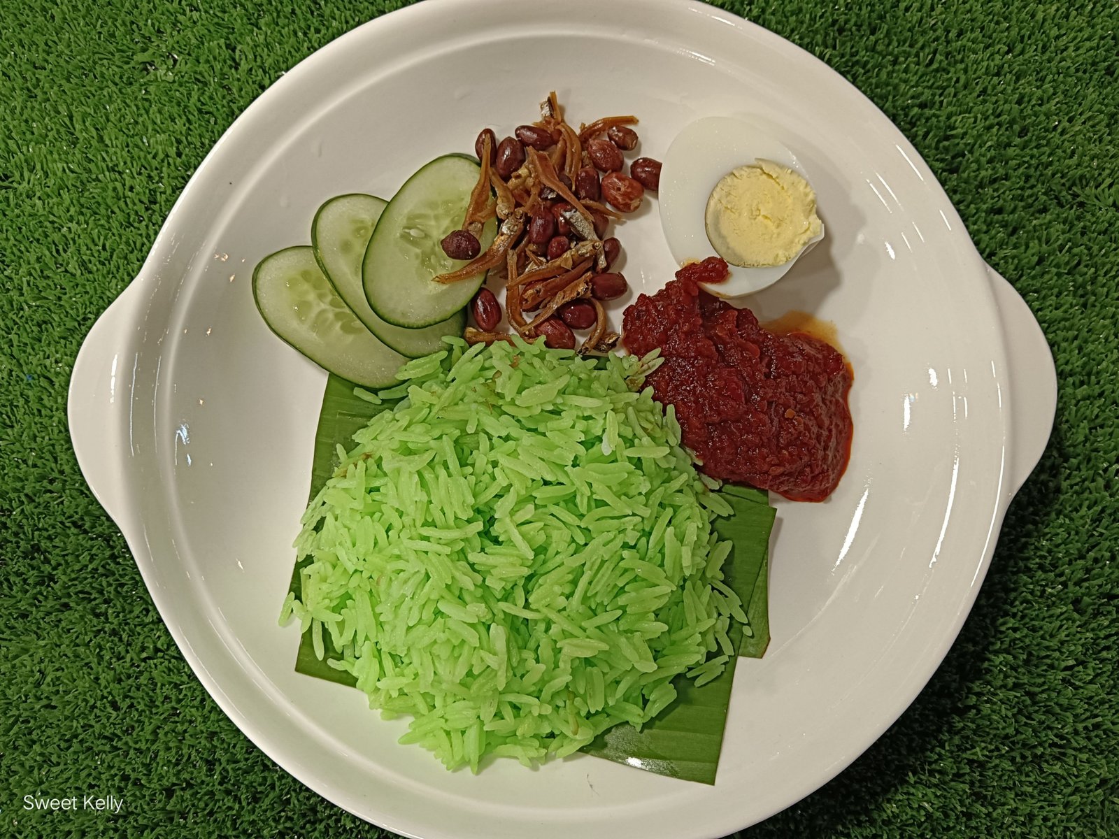 ST03-NASI LEMAK PANDAN W GRILL CHICKEN CHOP in MAIN COURSE | Sweet Kelly