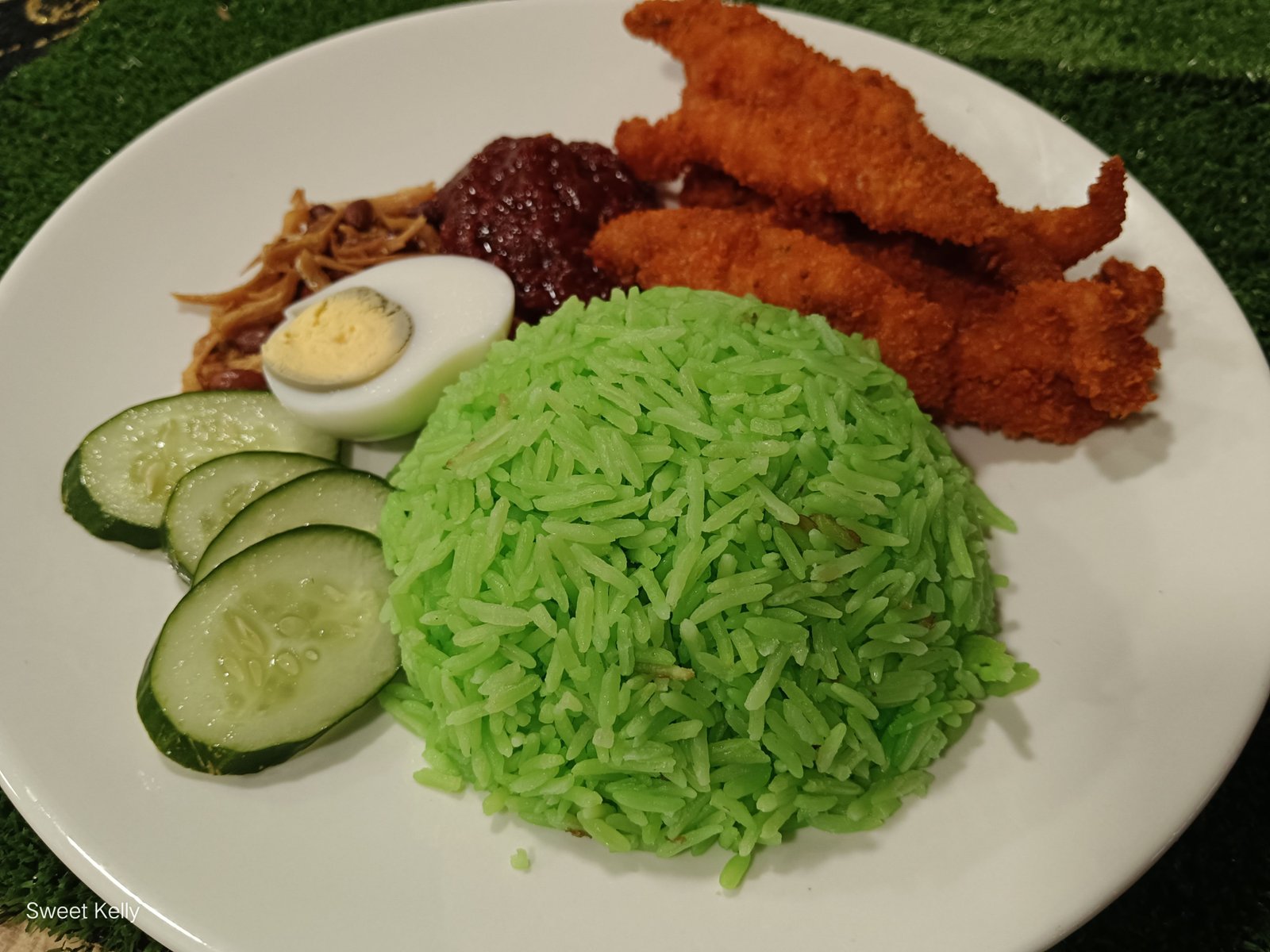 ST03-NASI LEMAK PANDAN W GRILL CHICKEN CHOP in MAIN COURSE | Sweet Kelly